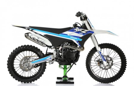 Apollo Thunder 250 Dirt Bike