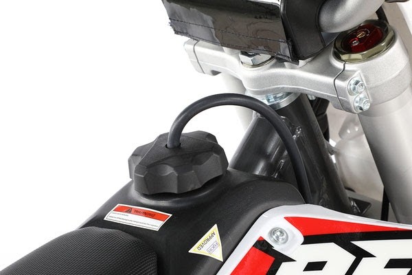 Apollo Thunder 250 Dirt Bike